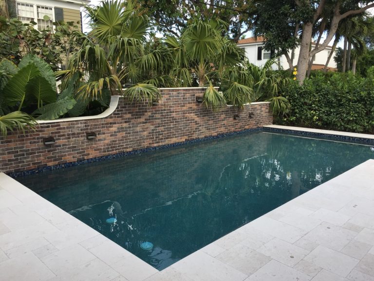 Water & Spillway Features - CHAMPION POOLS